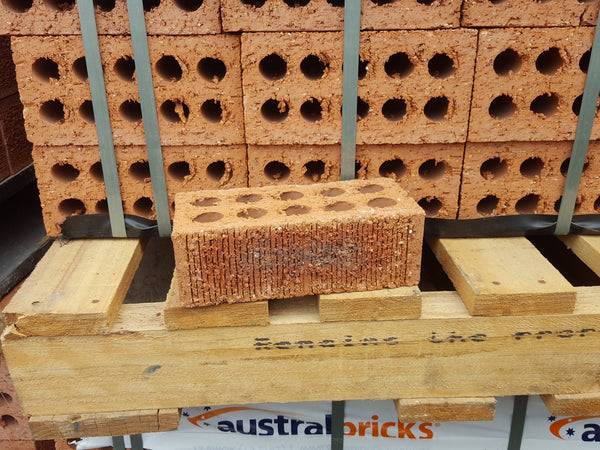 Brick Extruded (Austral Bricks) EXTRUDED COMMONS 230 x 110 x 75 | EURO ...